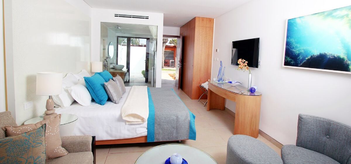 luxurious Rooms and Suites - Nahsholim Sea Side Resort