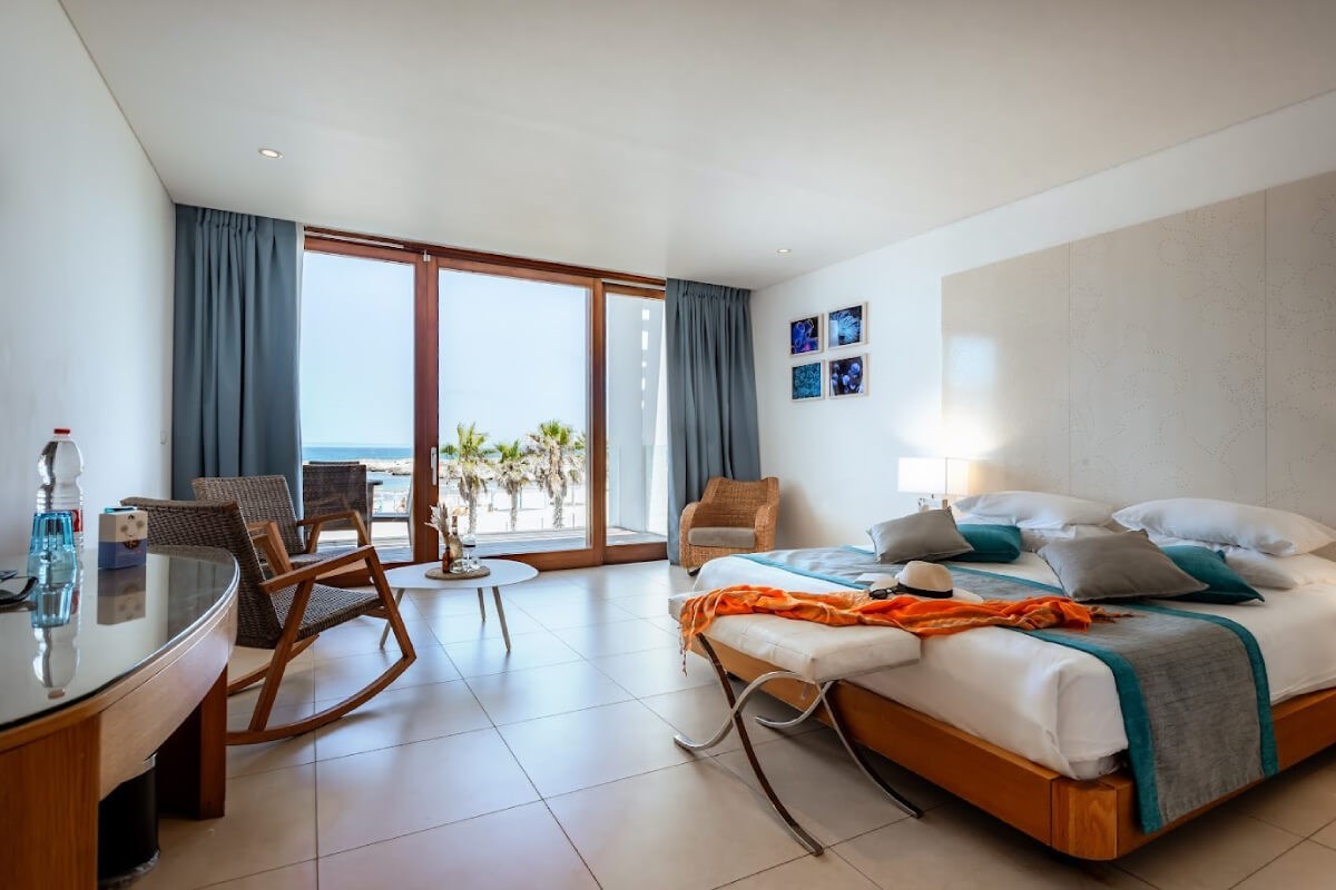 luxurious Rooms and Suites - Nahsholim Sea Side Resort