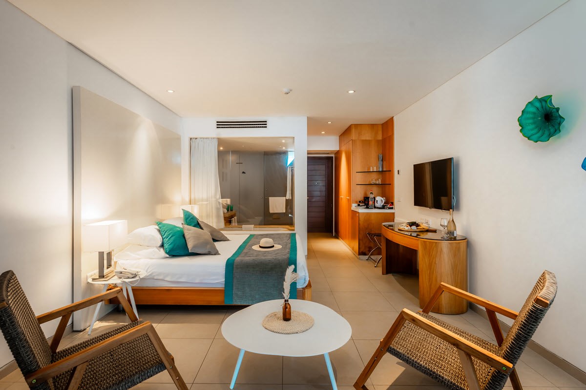 luxurious Rooms and Suites - Nahsholim Sea Side Resort